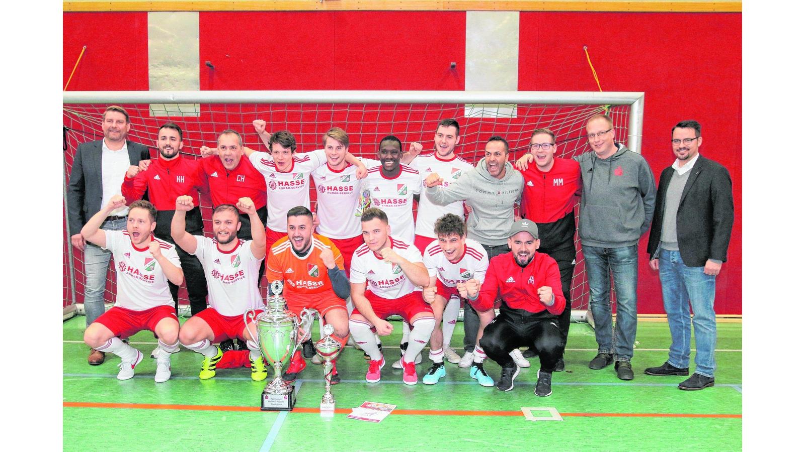 Beim Hallen-Master schlägt die Stunde der Kreisligisten | Schaumburger Wochenblatt