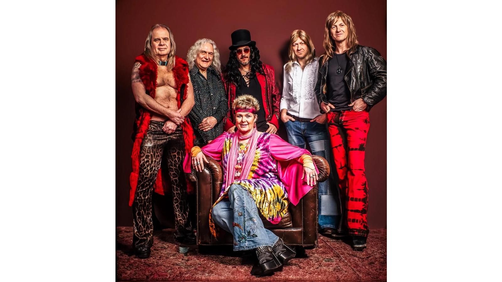 Zeitreise in die Glamourwelt der 70er – Major Healey im Kurpark Bad ...