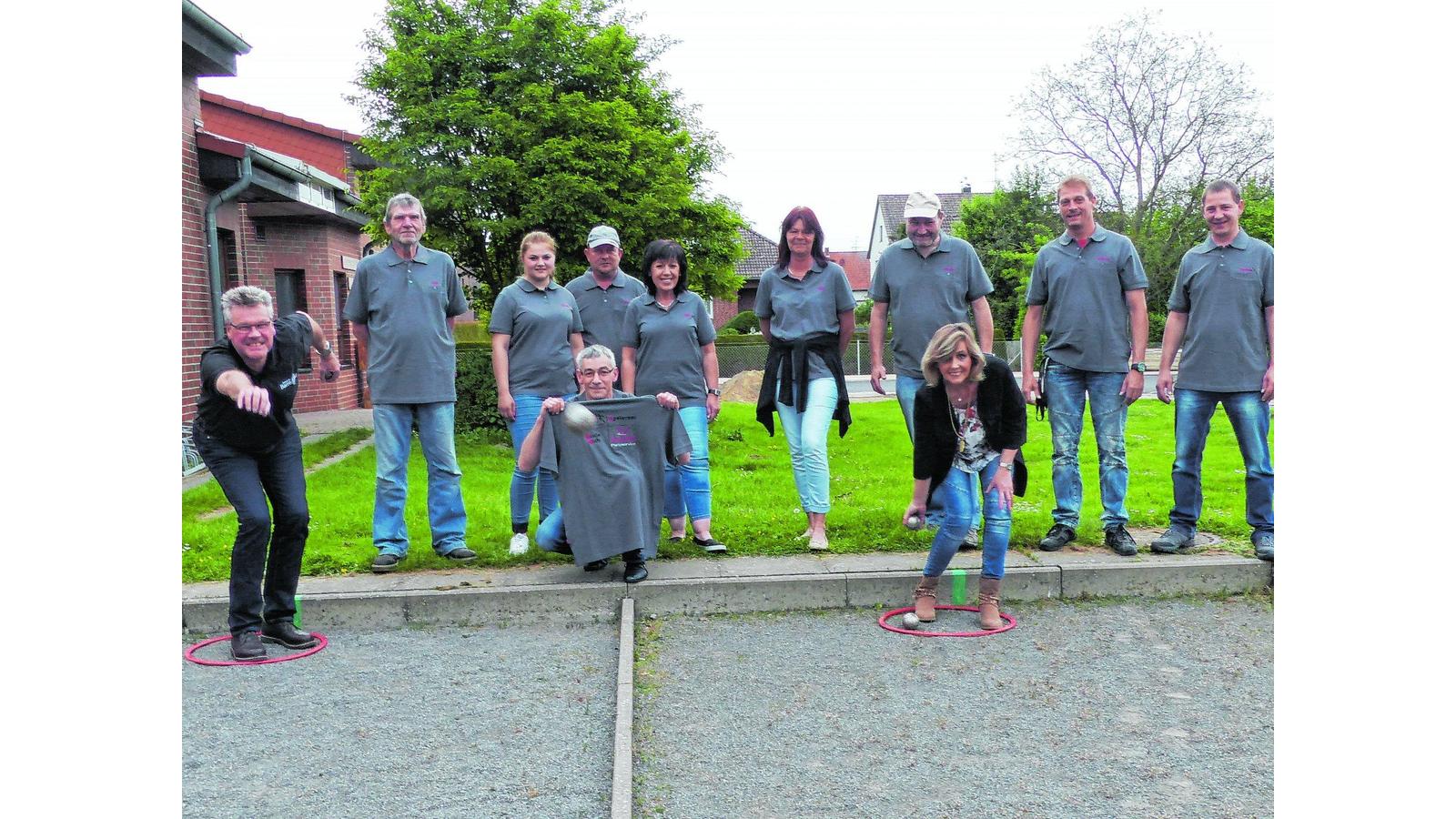 Seit zehn Jahren fallen die Kugeln in Apelern | Schaumburger Wochenblatt