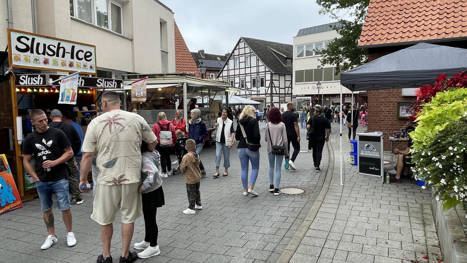 Bildergalerie: So verlief die Fleckenfete Lauenau | Schaumburger ...